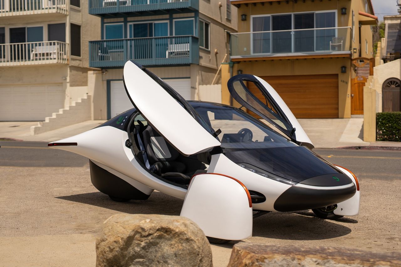 Eine Probefahrt im Solarauto Aptera Sol - SZ Magazin