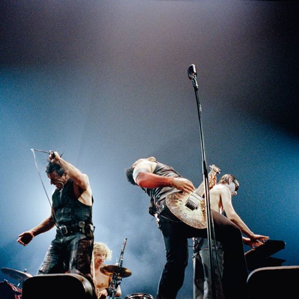 Rammstein: Auf Tour mit der Band - SZ Magazin