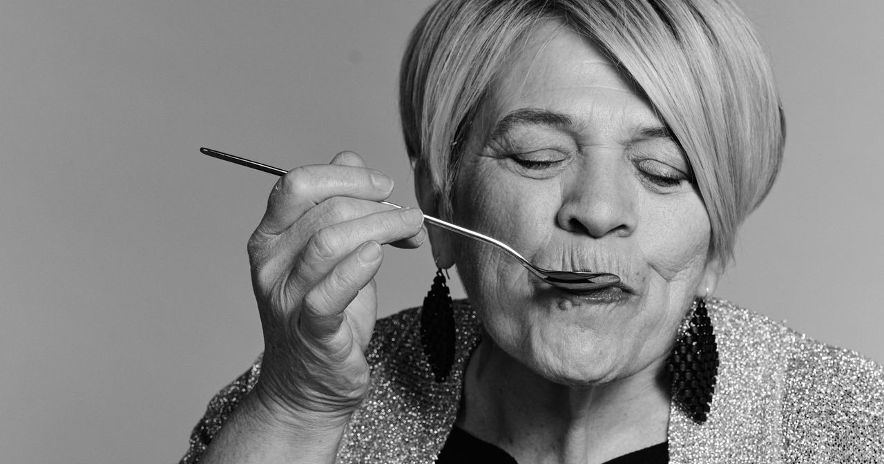 Die Köchin Léa Linster im Interview ohne Worte - SZ Magazin