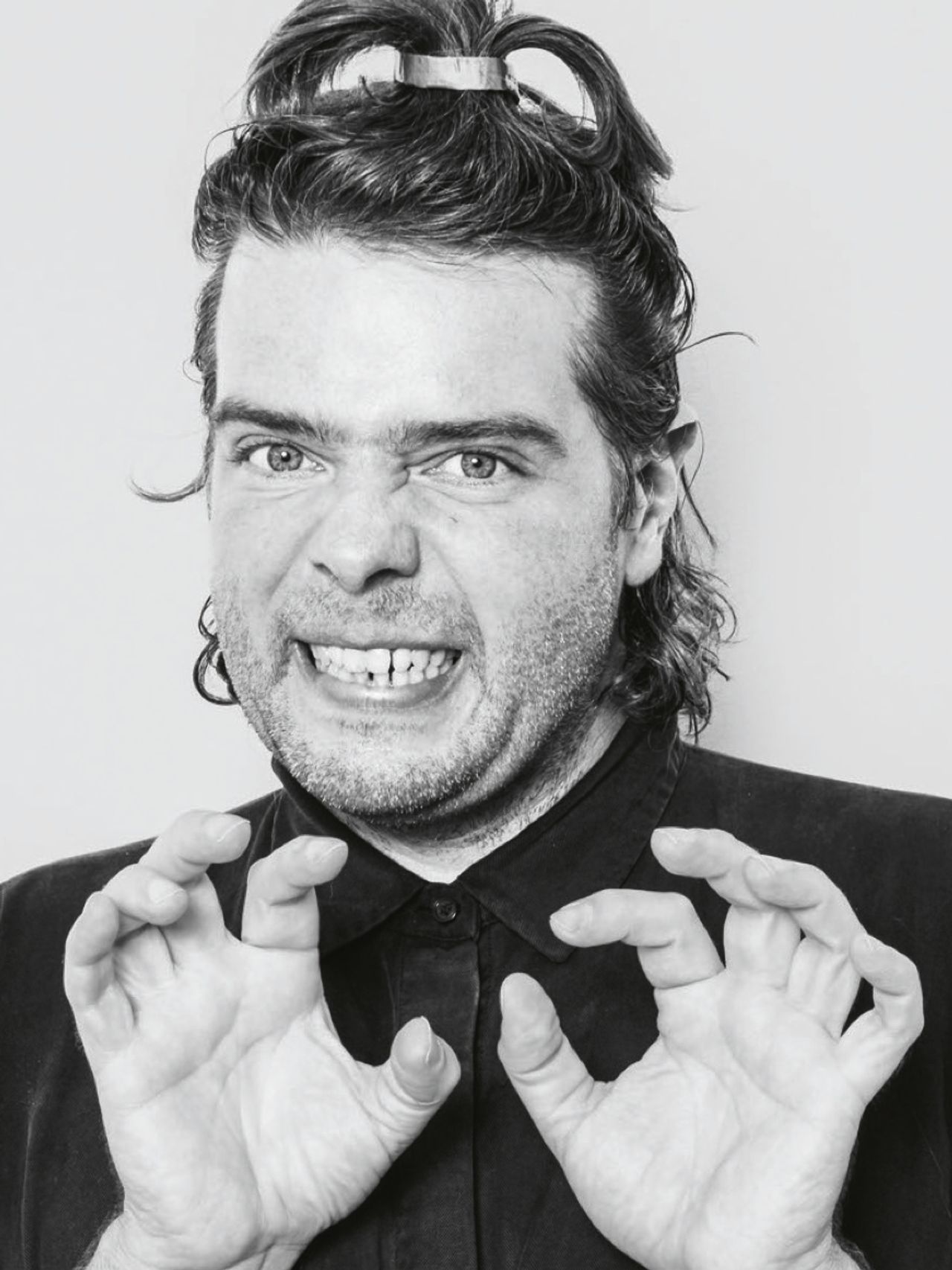 Schauspieler Benny Claessens im Interview ohne Worte - SZ Magazin