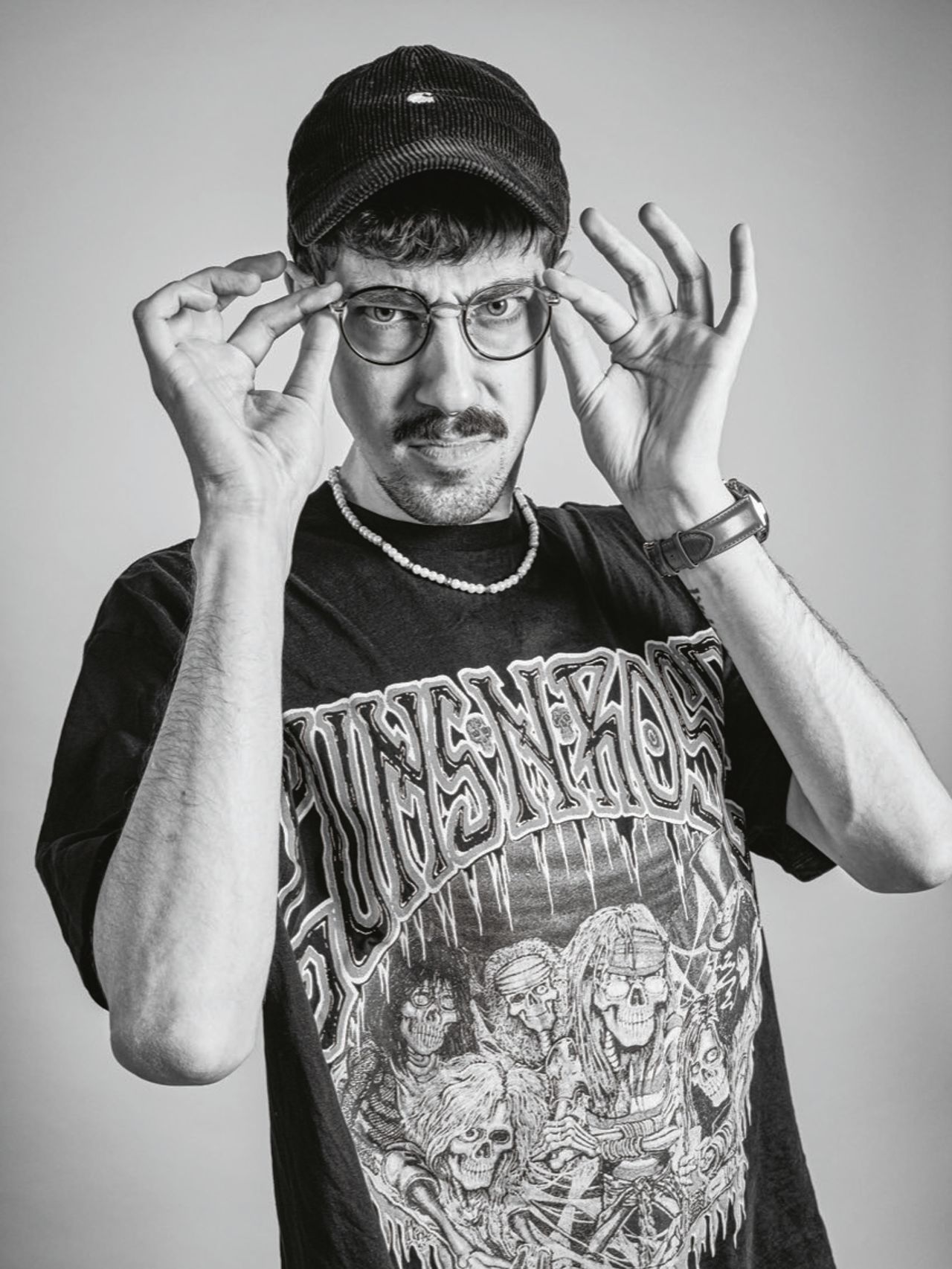 Maximilian Knabe im Interview ohne Worte - SZ Magazin