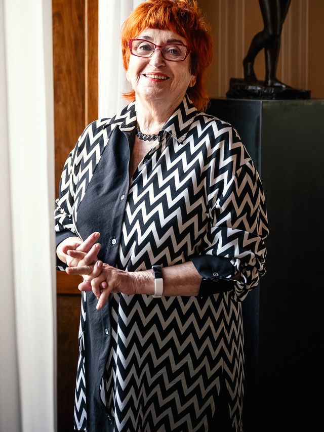 Die österreichische Künstlerin Valie Export im Interview - SZ Magazin