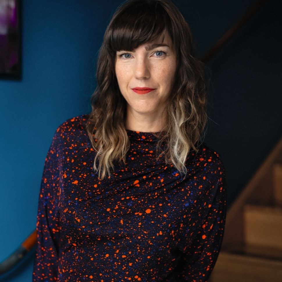 Emilie Pine: Interview über Irland, Frauen und ihr neues Buch - SZ Magazin