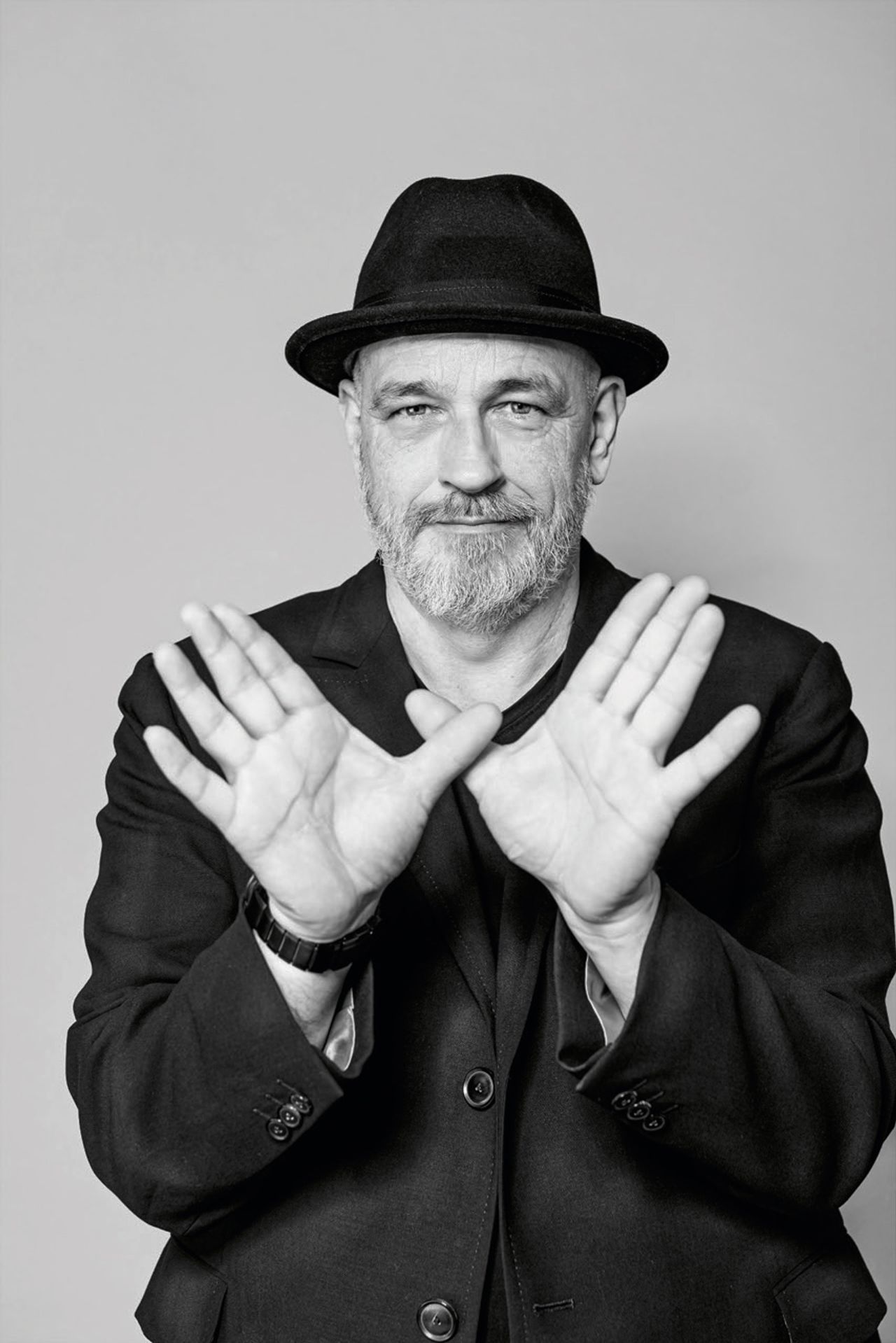 Thorsten Sträter im Interview ohne Worte - SZ Magazin