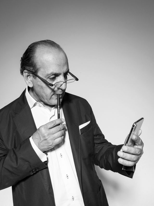 Hadi Teherani im Interview ohne Worte - SZ Magazin