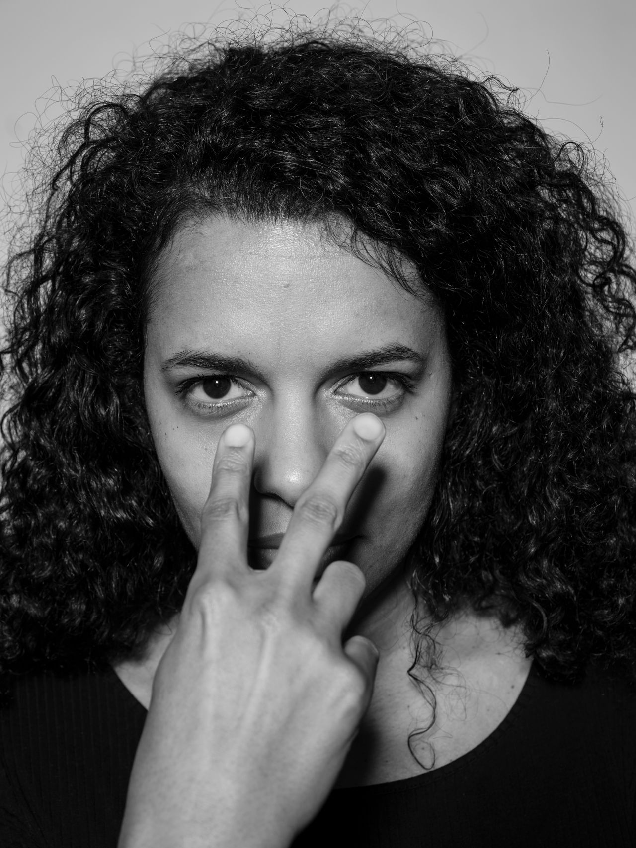 Alice Hasters: Die Autorin im Interview ohne Worte - SZ Magazin