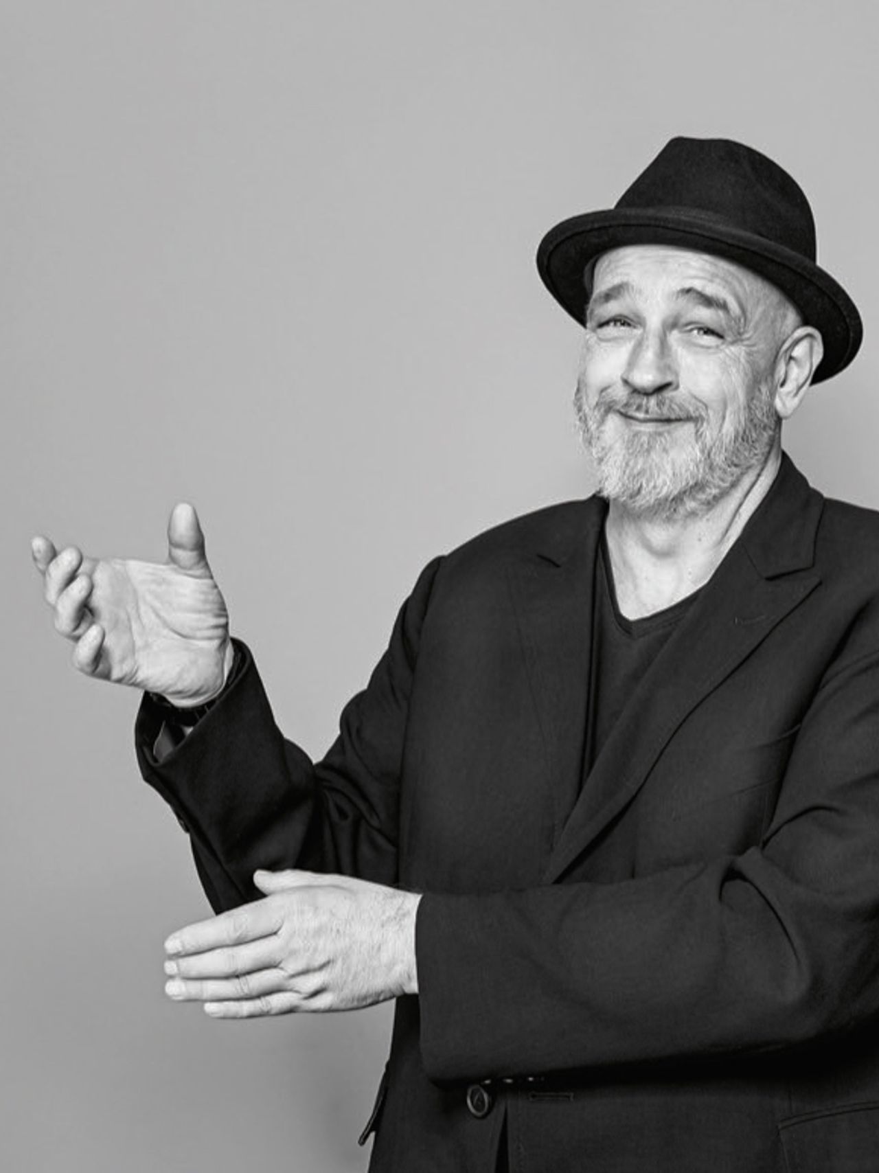 Thorsten Sträter im Interview ohne Worte - SZ Magazin