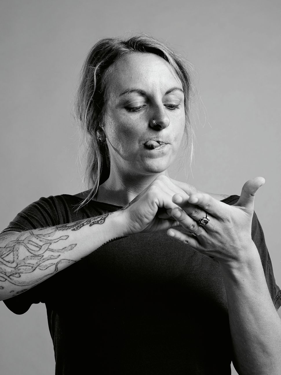 Kapitän Pia Klemp im Interview ohne Worte - SZ Magazin